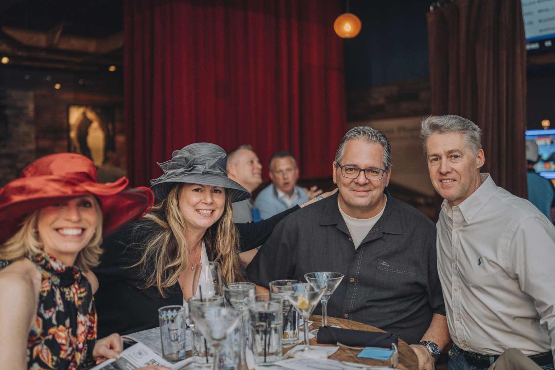 Club Hawthorne at The Saddle Room in Hoffman Estates – Hawthorne Race ...